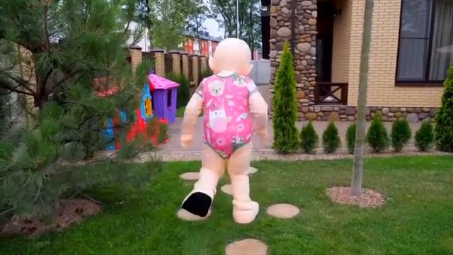 Настя и весёлые истории про её большого пупсика