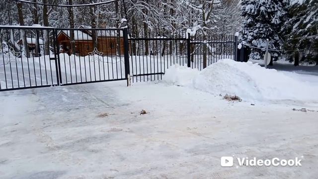 Санаторий Подмосковье МВД РФ. Корпус 1, автостоянка.