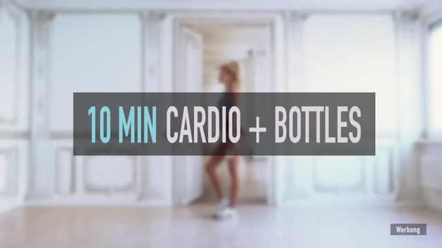 10 MIN CARDIO + BOTTLES - calorie burn, small weights - arms + standing abs - Pamela Reif