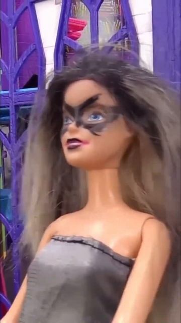 Волшебница вернула Барби ее ноги! ♀️#интересно #куклы #игрушки