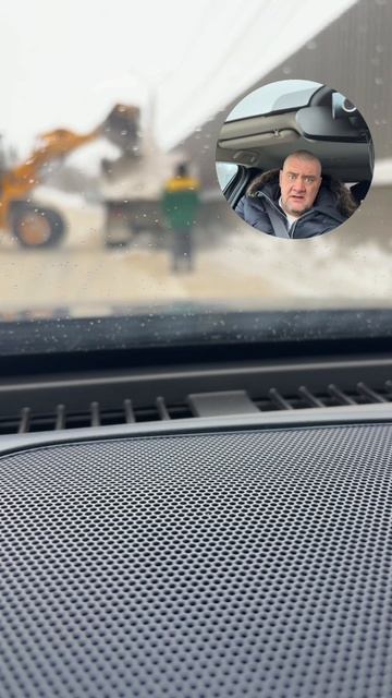 Нечищенные дороги Вольска - причины травм населения