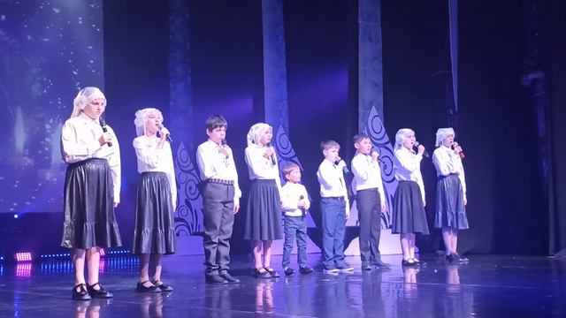 Выступление воспитанников воскресной школы Благовещенского собора г. Арсеньева