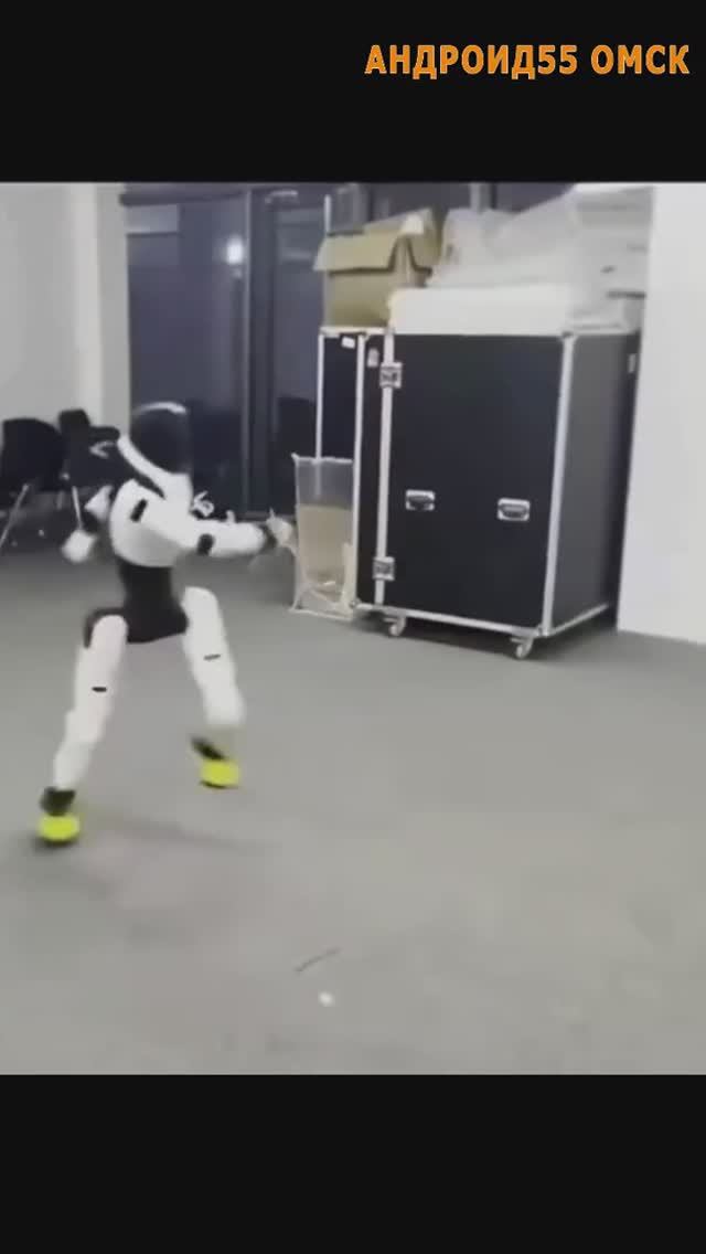 Движения робота необыкновенно плавные