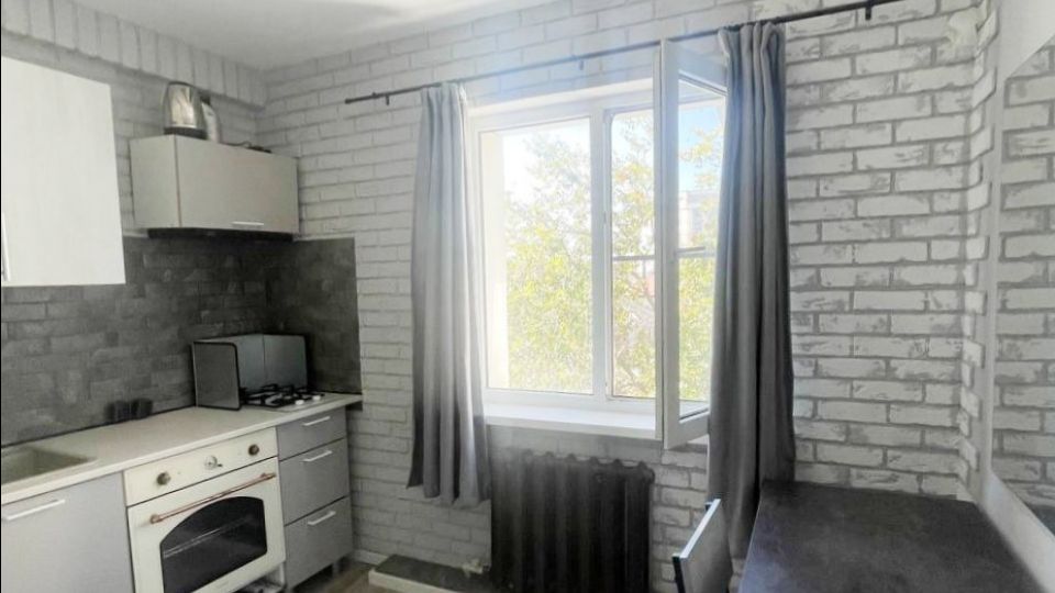 Квартира в Геленджике цена 11 млн.р. Двушка на ул.Тельмана. Квартиры в Геленджике без лишних слов !