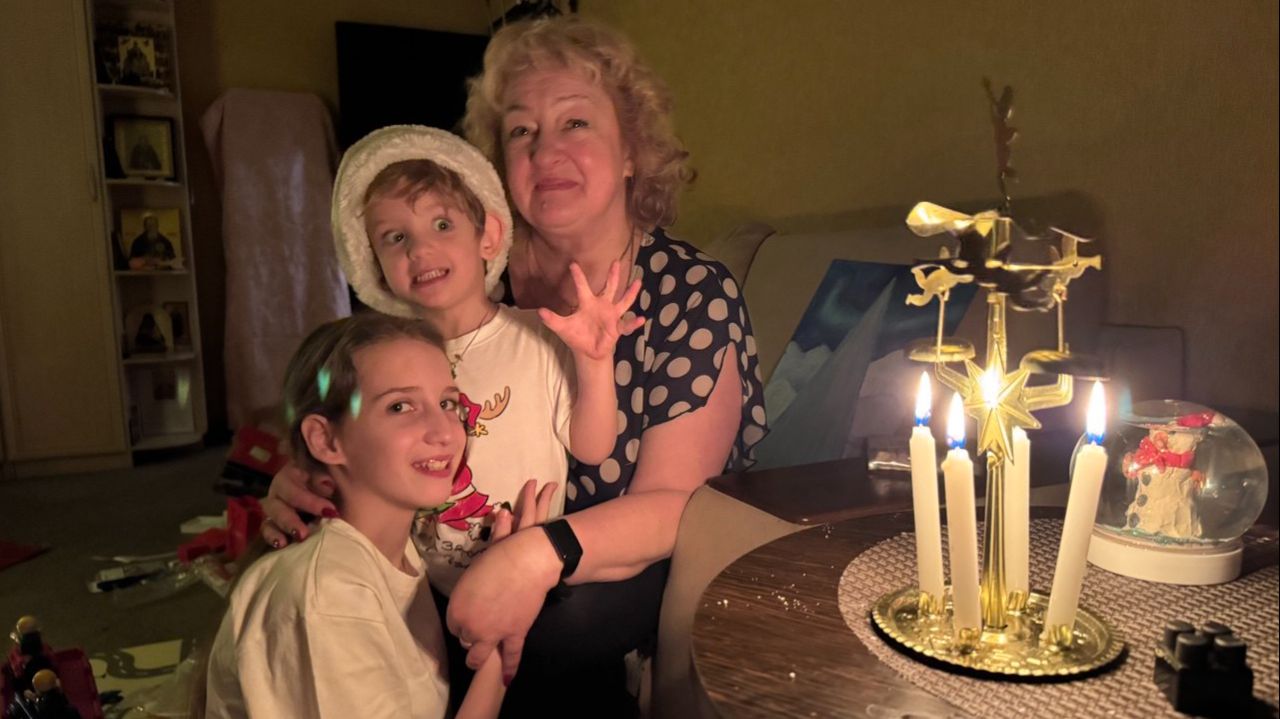 Новый Год 2026  Дети, подарки и прогулка с мамой по ночной Новогодней Москве.