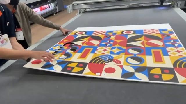 Резка пенопласта с помощью цифровой режущей машины TPS