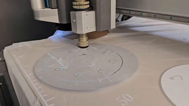 Резка резиновой прокладки толщиной 5 мм на цифровом плоттере TPS C3020Z