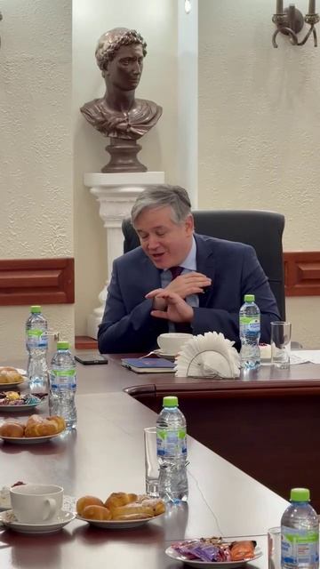 Встреча ректора Олега Александровича Кравченко со студенческими семьями.