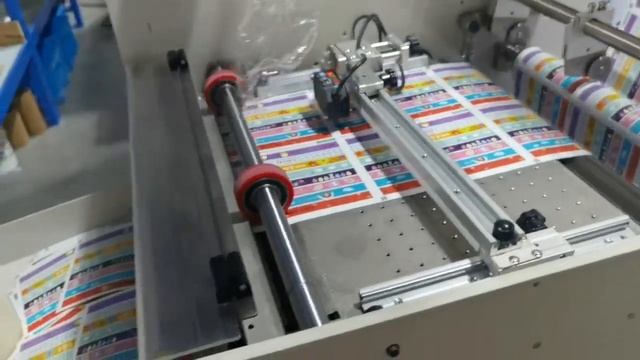 VD3350II MAX, плоттер с двумя станциями для продольной резки и резки листов