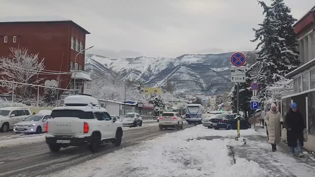 На уборку улиц и дорог задействован весь доступный коммунальный ресурс