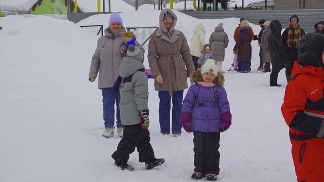 ❄ЧУДЕСА ВО ДВОРЕ