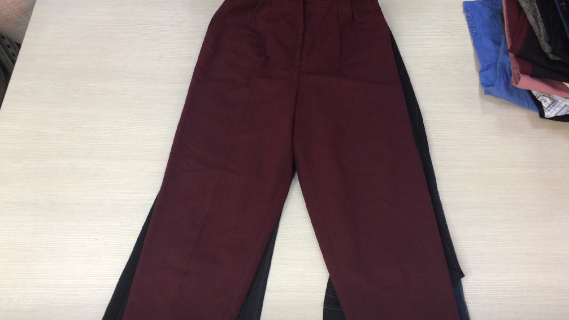 с712. Микс повседневной одежде крем Германия