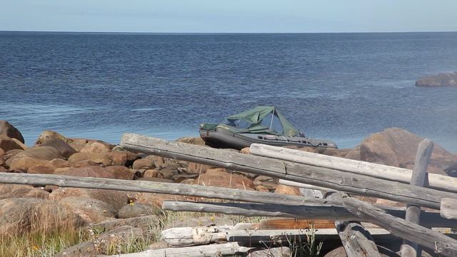 © "Остатки потушенного пожара на Русском Кузове 2011 устроенном туристами из Череповца MVI_1329