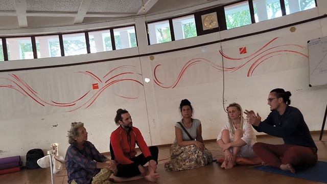 Свободное общение с участниками круглого стола