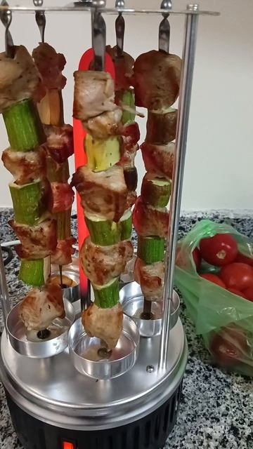 Готовим шашлык в электрошашлычнице Хургада Египет