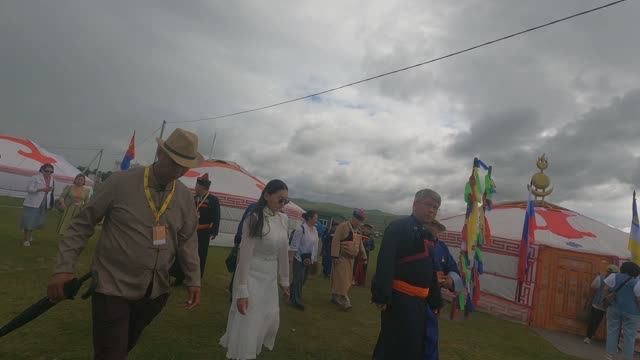 БУЛГАН АЙМАГАЙ ЗАСАГ ДАРГА Б.АРИУНЭРДЭНЭ БУРЯАД УЛАСАЙ ТОЛГОЙЛОГШО А.ЦЫДЕНОВЫЕ ҮРГӨӨДӨӨ УРИБА