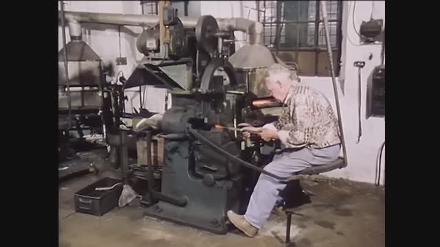 Производство напильников 100 лет назад.