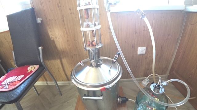 Дробный перегон мацерата сухофруктов на сахарном спирте-сырце и зернового спирта-сырца 4 злака