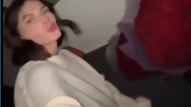 💕 Милана Коломеец гордится букетами цветов, подаренных Ильей Яббаровым| Новости Дом 2