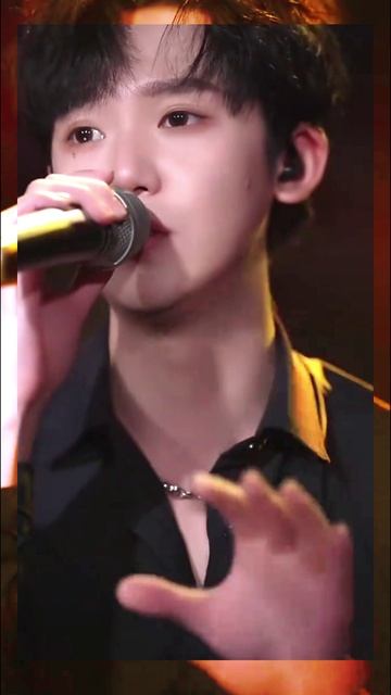 峰峰疯了 @FengfengIsCrazy @Фэнфэн сошёл с ума