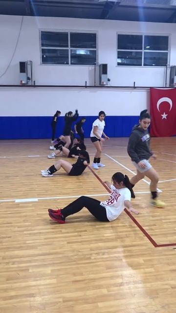 SaveClip.App_AQMrPamMlnGZFVb__qE26jZPZ9vDXew8Fq-745SFRZhWjZHDIWfCWjzigH-VcC5NA0S2MNyzao0v4dztE5Wy7aw