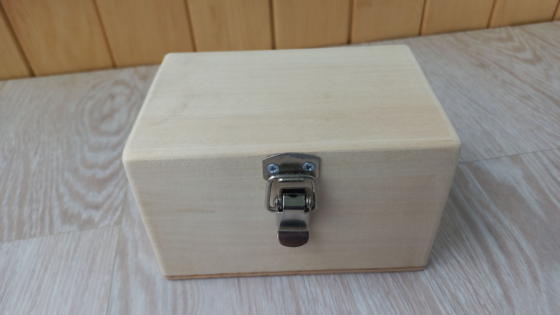 Шкатулки без фрезера, торцовочной пилы, циркулярки, фуганка, рейсмуса и пр.