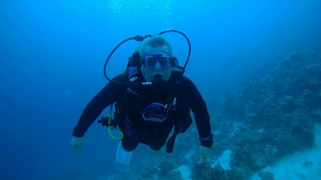 Погрузился на 22 метра