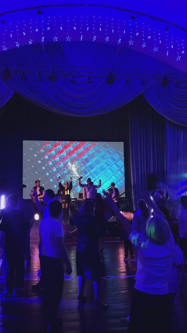 ВИА Друзья 01-01-26 Юность - DaBro - ТБ Чусовая (cover)