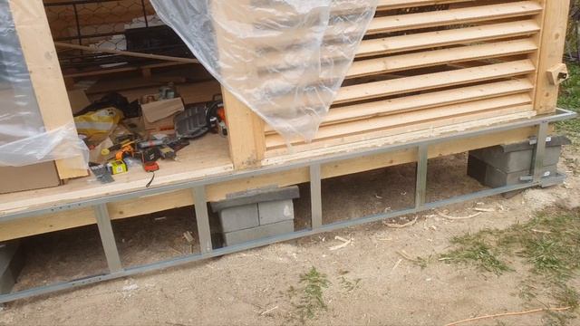 Как обшить цоколь фундамента фасадными панелями и какой профиль используется, монтаж панели Дёке