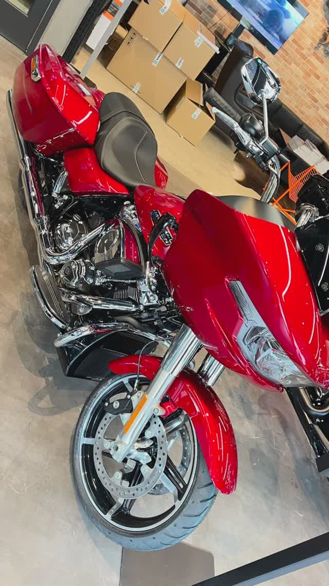 Топовые модели HARLEY-DAVIDSON в дилерском центре в Сингапуре