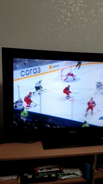 Хоккейнер. Ткач, Вино, Сокол и конечно Вася 🤣 размотали поезд