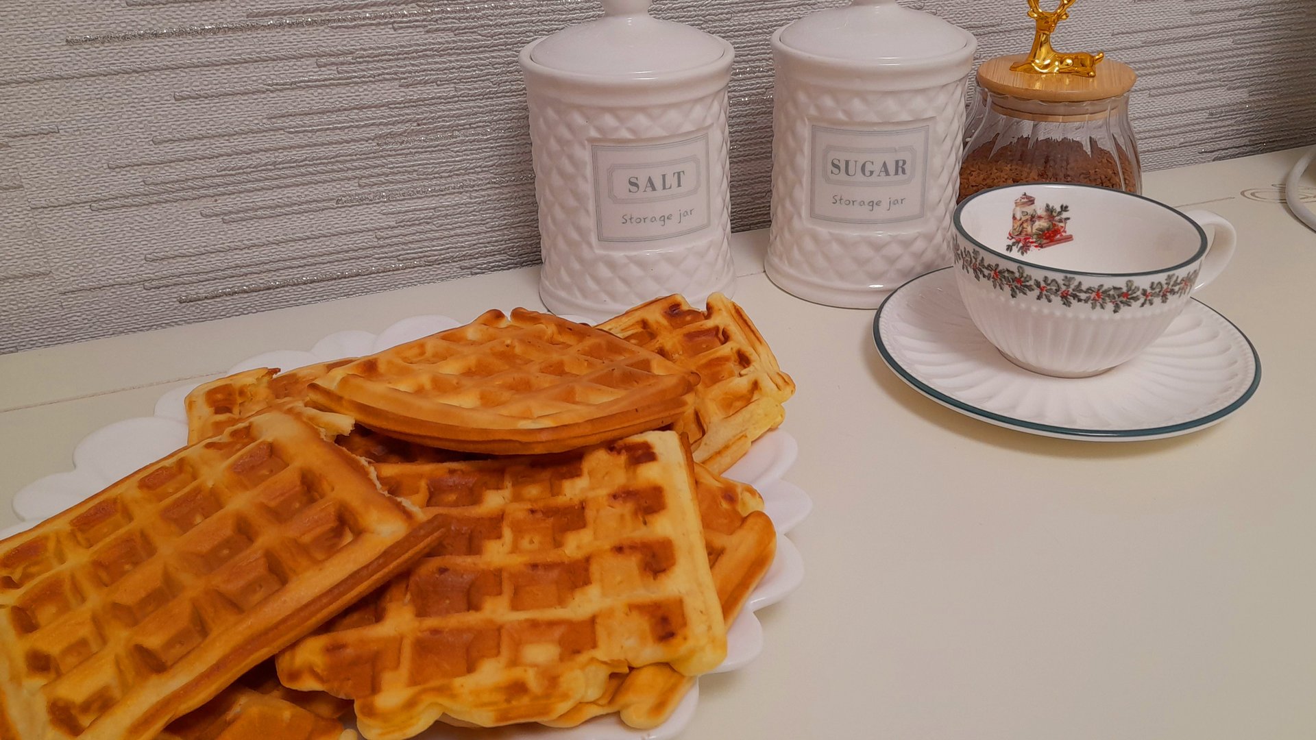 НАПЕКЛА ВКУСНЫЕ ВАФЛИ ВЕНСКИЕ .ЧУДО ПЕЧЬ СПРАВИЛАСЬ