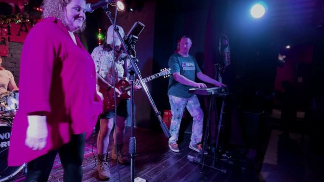 Женщина с Бородоц - Твист - Ты уежешь - я останусь