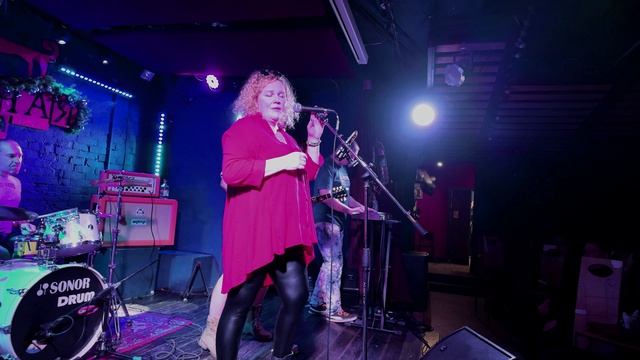 Женщина с Бородой - Невидимка