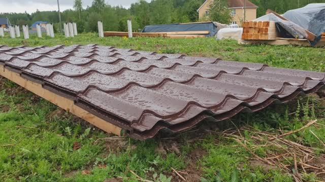 Сколько места необходимо на участке под складирования материалов при строительстве бани из Пестово