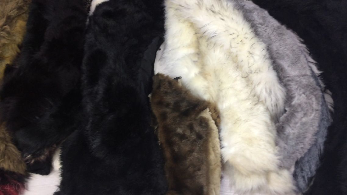 с430.1. Воротники мех