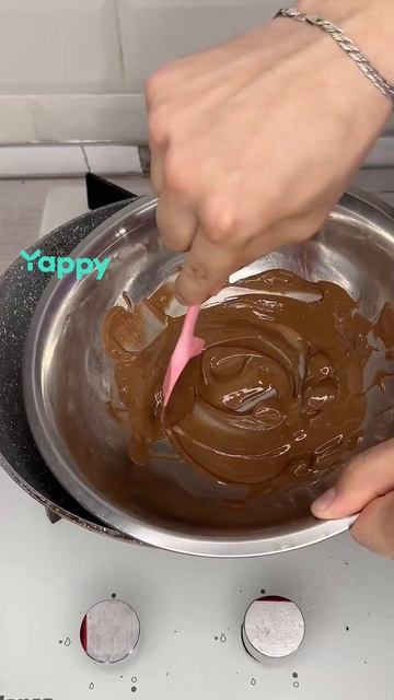 Это идеальный шоколадный пончик 😅 #еда #лайфхак #эмоции #кирилл#непочтых