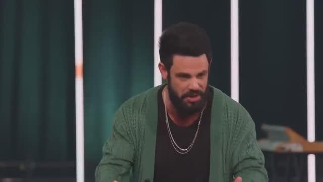 "Бог всегда ищет "внизу".. Ключ к Благословениям" / Стивен Фуртик