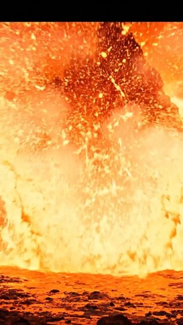 Она Нырнула В Лаву... и Вышла Оттуда красивой