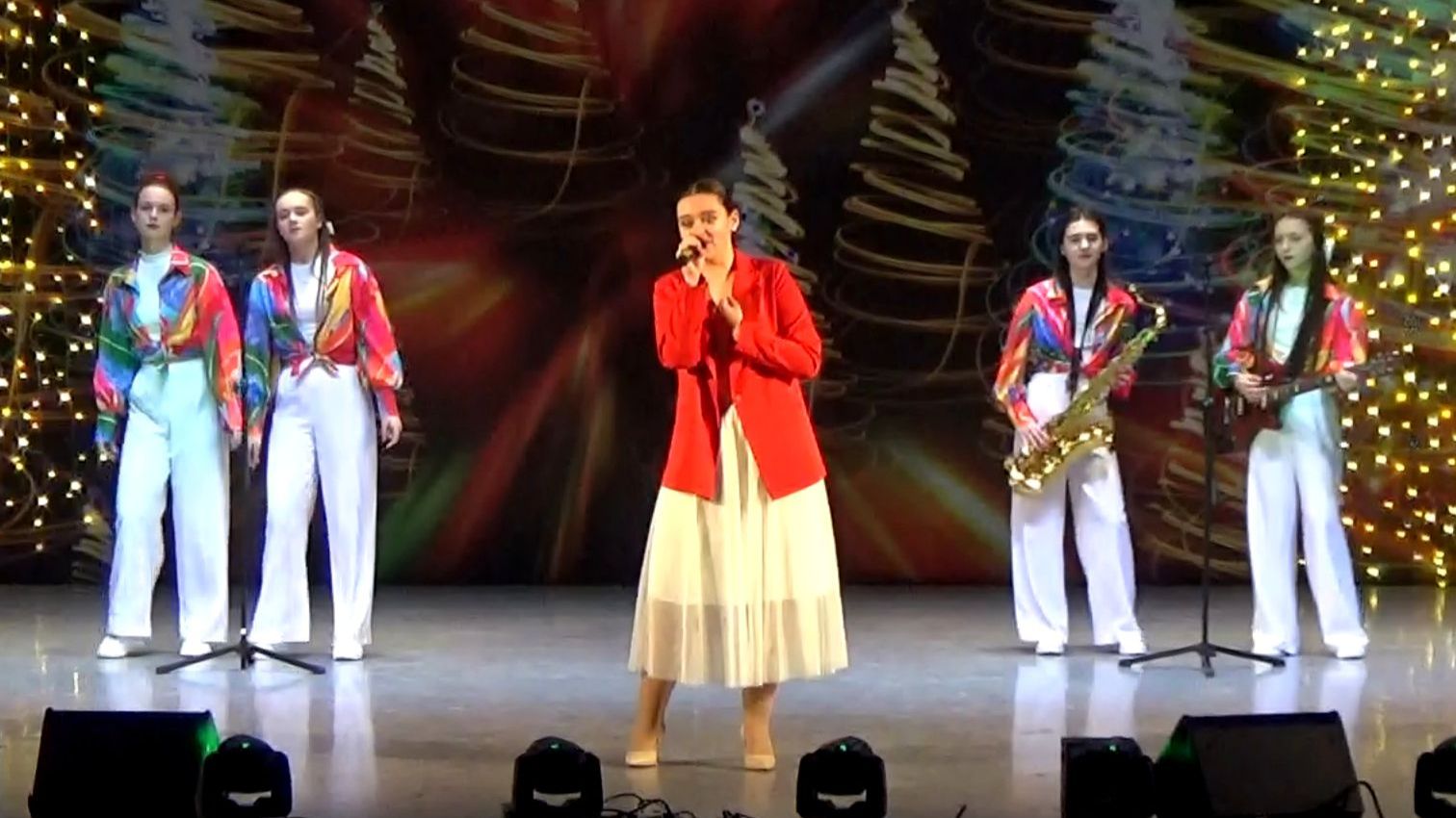 Концерт «Рождественские огоньки - 2026» в ДК.Спутник города Вязники. 3-я часть