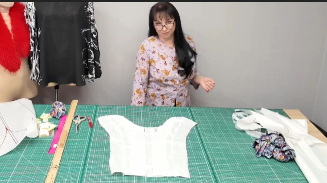 Рукав без шва внахлест.