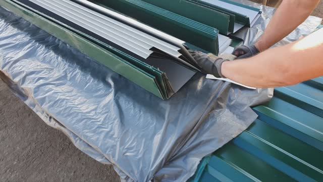 Кровельный профлист для крыши готовой бани размеры листа и цена - строительство под ключ Пестово