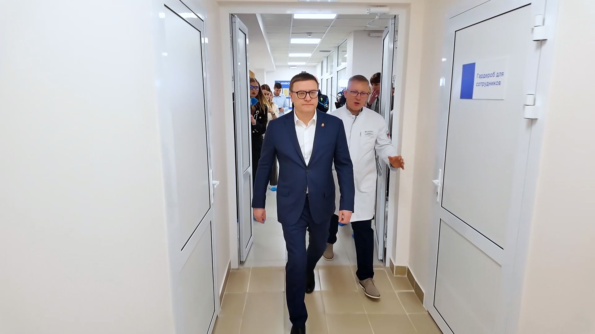 Губернатор оценил ремонт женской консультации