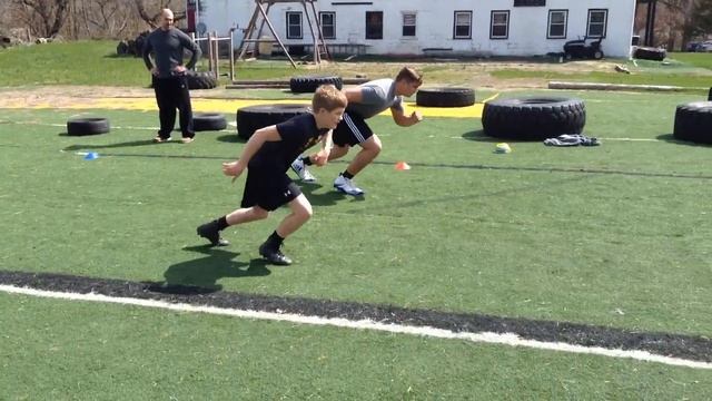 Basic Acceleration to Deceleration drill | Спринт-остановка-спринт по сигналу - скоростные упраж