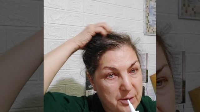 Волосы оживают.