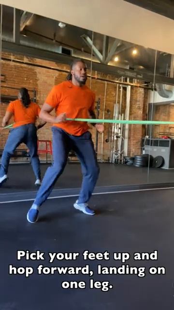 Single Leg Deceleration Hops | Остановки на 1 ногу в сплит-стойку из степов