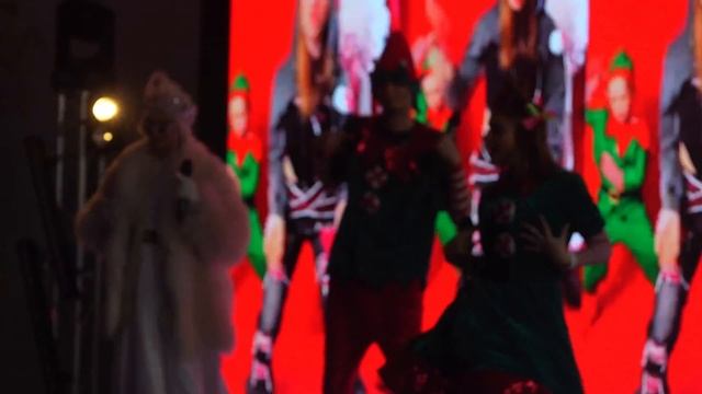 Детский утренник. Дискотека dj Мороз.