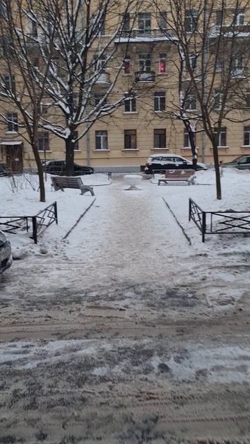 На улице Бабушкина