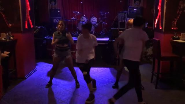 HUNTERS ft. DANGEROUS - Hyuna - How is it | Dance Cover