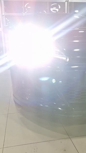 сделали и подключили стробоскопы Toyota Harrier